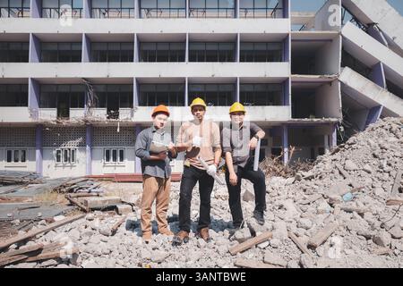 Demolition control supervisor and contractor discussing on demolish ...