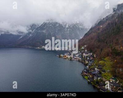 Aerial view of Hallstatt along the Hallstatter See in winter, Upper ...