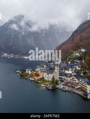 Aerial view of Hallstatt along the Hallstatter See in winter, Upper ...