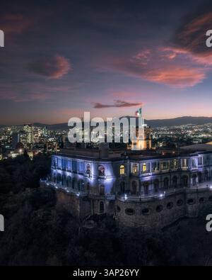 Aerial view of Castillo de Chapultepec and Bosque de Chapultepec park ...