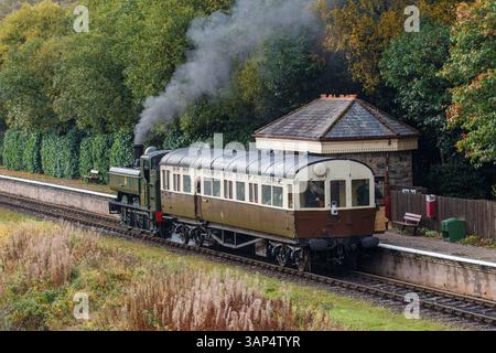 GWR 0-6-0 pannier tank steam locomotive No. 7752 on low loader lorry at ...