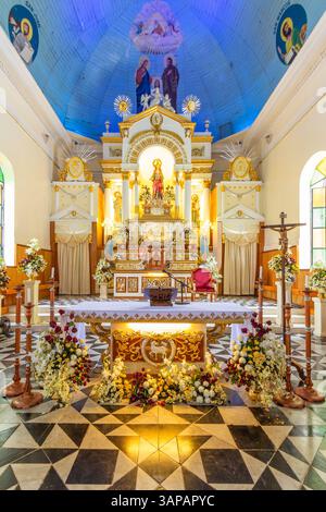 Altar and retable at Sta Catalina Parish Church, also known as Carcar ...