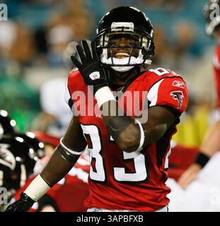 Atlanta Falcons wide receiver Harry Douglas (83) jumps to the ground ...