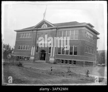 Rural teachers and pupils learning in the open air Stock Photo - Alamy