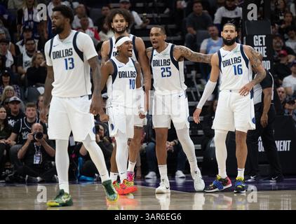 Dallas Mavericks guard Brandon Williams (10) poses for a photo during ...
