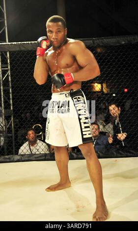 Joe Person (white trunks) KO'd Shawn Fry during the California Fight ...