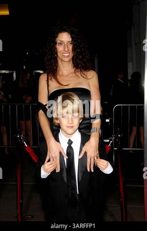 1 February 2010 - Hollywood, California - Braeden Reed. "Dear John" Los ...