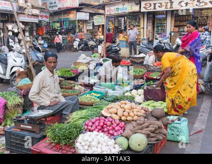 Old Manek Chowk at Ahmedabad, Gujarat, India Stock Photo - Alamy