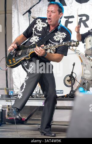 JOHN 'SPEEDO' REIS, ROCKET FROM THE CRYPT, READING FESTIVAL, 1998: A ...
