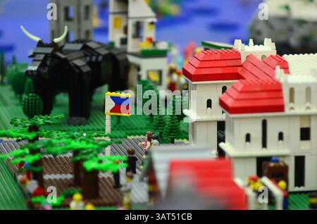 Jun 11, 2013 - Davao, Philippines - Philippine map and landmarks made ...