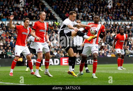 Jerry Yates (9) of Luton Town during the Sky Bet League 1 match between ...