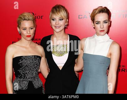 The Hunger Games-Catching Fire: Elizabeth Banks Stock Photo - Alamy
