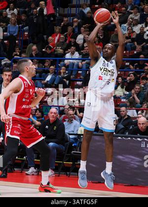 Semaj Christon (Vanoli Basket Cremona) during EA7 Emporio Armani Milano ...