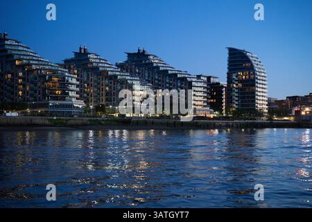 Royal Wharf Development Wandsworth London Stock Photo - Alamy