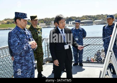 A new turret mounted electromagnetic railgun is mounted on the deck of ...