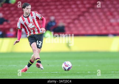 Sydie Peck of Sheffield United passes the ball during the Sky Bet ...