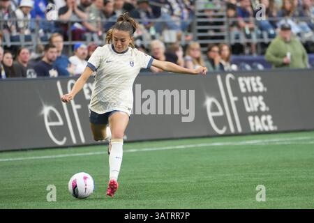 Seattle Reign FC defender Madison Curry (24) tracks a loose ball during ...
