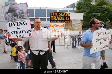 July 20, 2005 - Los Angeles, CALIFORNIA, USA - K44057MR.RINGLING BROS ...