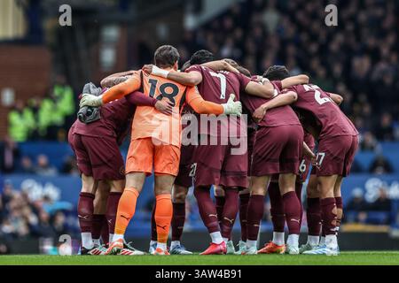 Liverpool group huddle during the Premier League match Liverpool vs ...