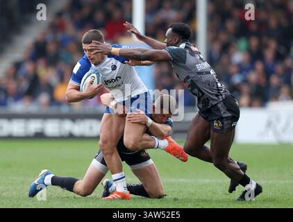 Exeter Chiefs' Harvey Skinner (left) and Leicester Tigers' Adam Radwan ...
