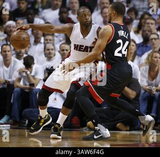 Miami Heat guard Norman Powell (24) looks to shoot over New York Knicks ...