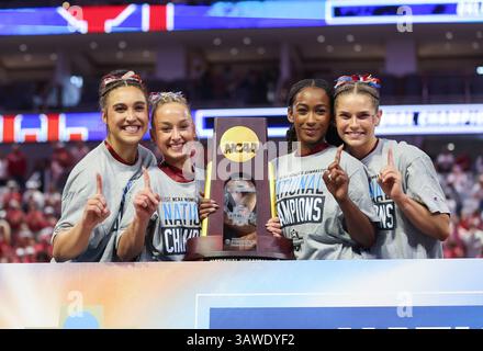 April 19, 2025: Oklahoma's Audrey Davis on the floor exercise during ...