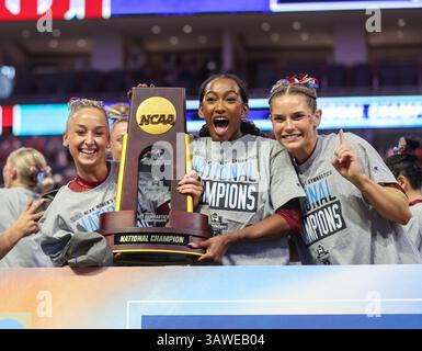 April 19, 2025: Oklahoma's Audrey Davis on the floor exercise during ...
