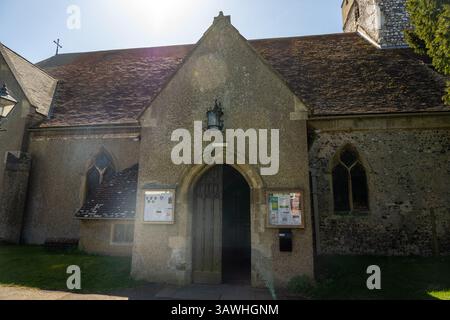 St Thomas Church Goring Oxfordshire UK Stock Photo - Alamy