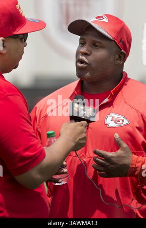Kansas City Chiefs running backs coach Todd Pinkston arrives at the ...