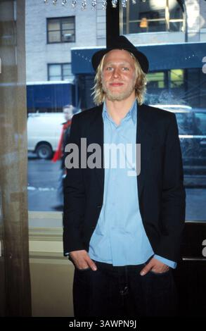 02 December 2015 - Hollywood, California - Carson Meyer. Dolly Partonâ ...