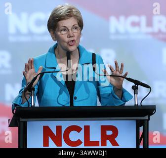 Sen. Elizabeth Warren (D-Mass.) speaks during a press conference ...