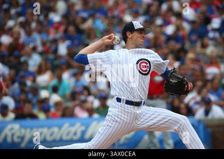 Chicago Cubs' Kyle Hendricks throws during a baseball game against the ...