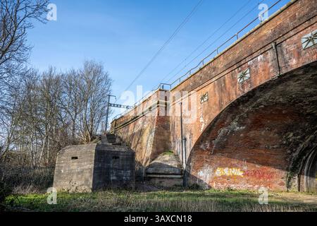 Gatehampton Bridge and World War II Pillbox, Goring, Oxfordshire Stock ...
