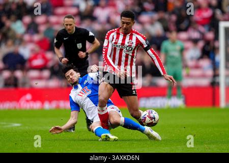 Sunderland's Jobe Bellingham (left) and Blackburn Rovers' Tyrhys Dolan ...