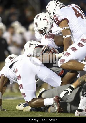 EAST HARTFORD, CT - NOVEMBER 15: UConn Huskies running back Cam Edwards ...
