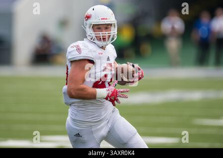 Florida Atlantic tight end Harrison Bryant runs a drill at the NFL ...