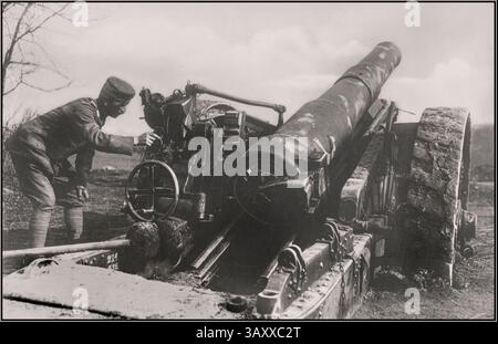 Captured German artillery Stock Photo - Alamy