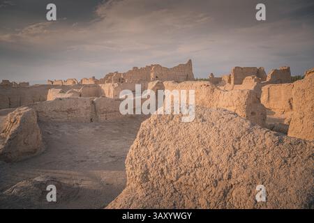 Walkway through Ancient Silk Road City of Jiaohe in Turpan, Xinjiang ...