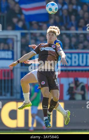 12 April 2025, Schleswig-Holstein, Kiel: Soccer: Bundesliga, Holstein ...