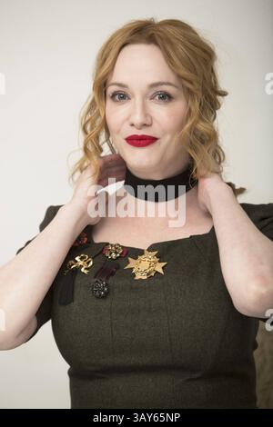 EXCLUSIVE!! - 'Mad Men' star Christina Hendricks greets her driver in ...