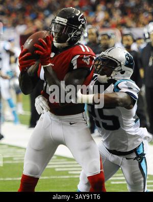 ATLANTA, GA - OCTOBER 11: Georgia Tech tight end Luke Harpring (15 ...