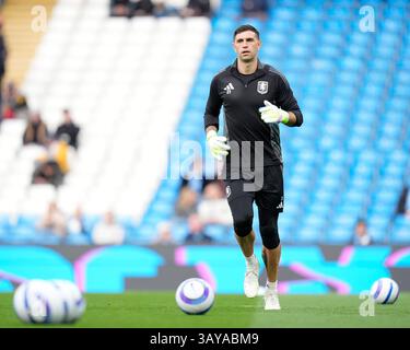 Emiliano Martínez Of Aston Villa warms up during the Newcastle United v ...