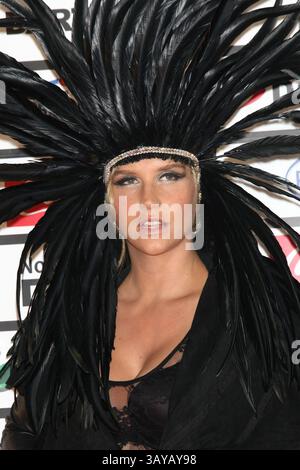 May 29, 2010 - Tokyo, Japan - Singer KESHA arrives on the red carpet at ...