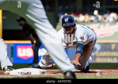 Seattle Mariners first baseman Josh Naylor wears custom cleats during a ...