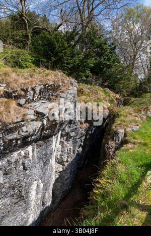 High Tor grounds in spring sunshine at Matlock Bath, Derbyshire ...