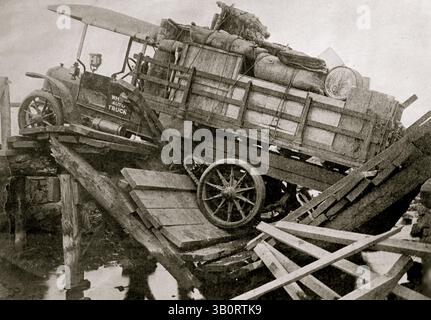 CHINA. BRIDGE BROKEN UNDER AMERICAN TRUCK Stock Photo - Alamy