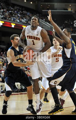 California forward Harper Kamp (22) is guarded by Stanford's Jarrett ...