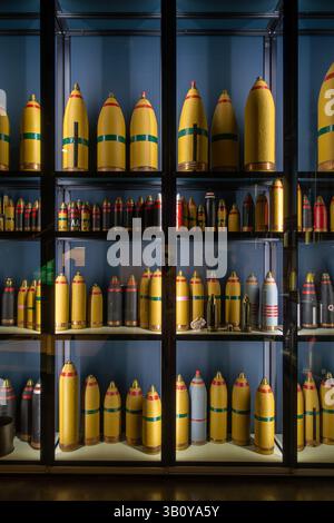 British and German WW1 colour coded artillery shells at WWI ...