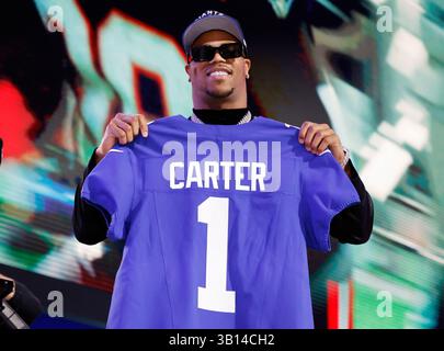 New York Giants linebacker Abdul Carter (51) poses after the NFL ...