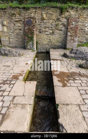 Castlefields Canal & River Park in Calne, Wiltshire, England, UK Stock ...